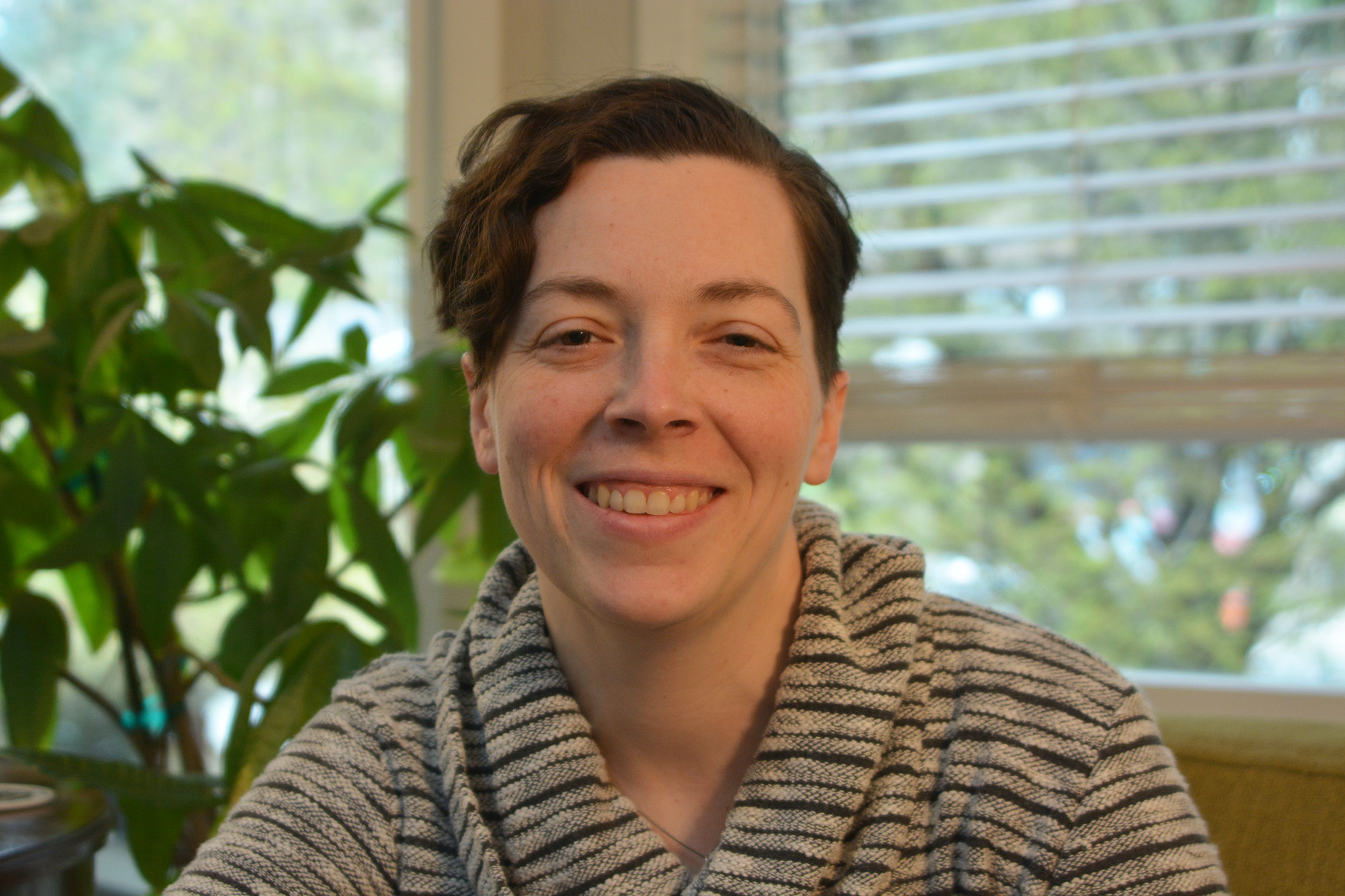 Q&A with Sarah Gallien – The Astounding Analog Companion