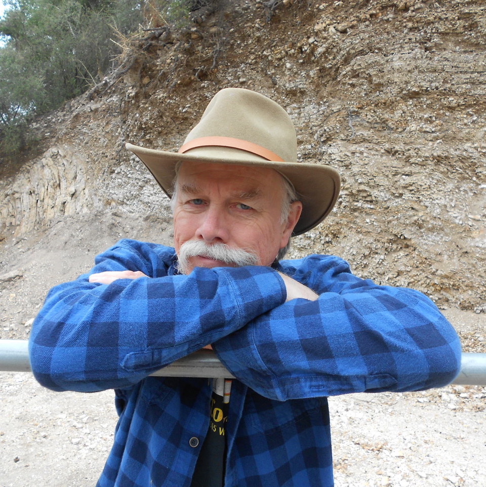 Q&A with Tom Jolly – The Astounding Analog Companion