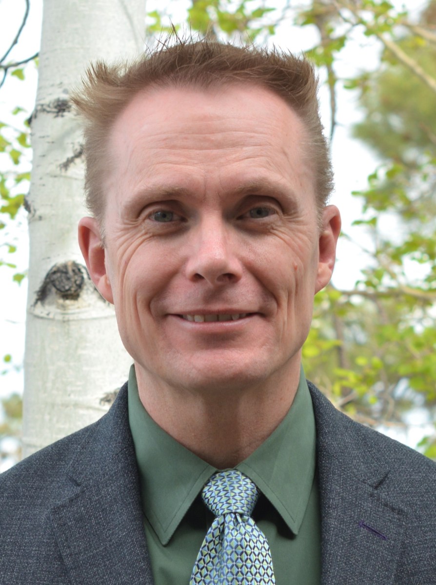 Q&A with M.T. Reiten – The Astounding Analog Companion