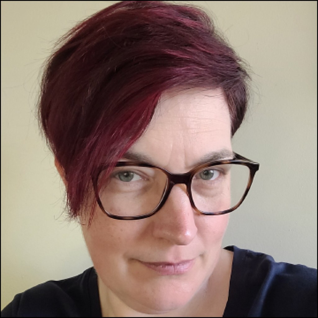 Q&A With Kate MacLeod – The Astounding Analog Companion